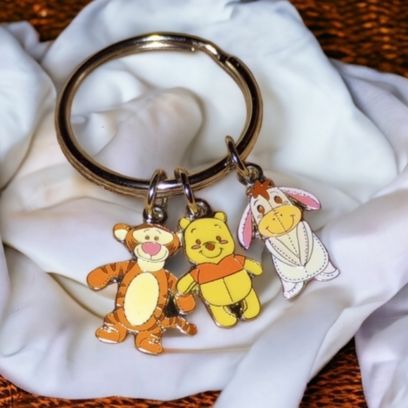 Disney | Accessories | Winnie The Pooh And Friends Metal Disney ...